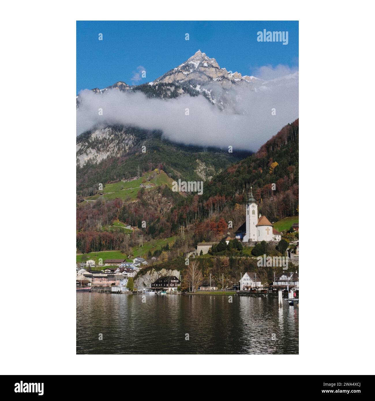 Chalet mountain winter Cut Out Stock Images & Pictures - Alamy