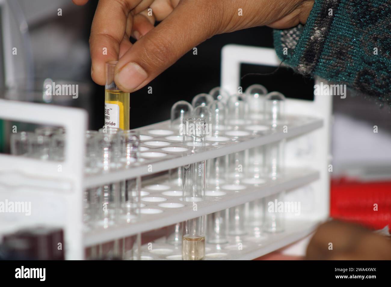 Glass test laboratory hi-res stock photography and images - Alamy