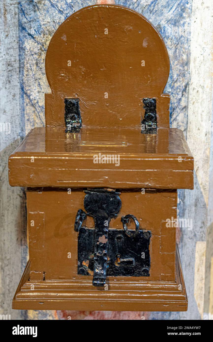 Alms box hi-res stock photography and images - Alamy