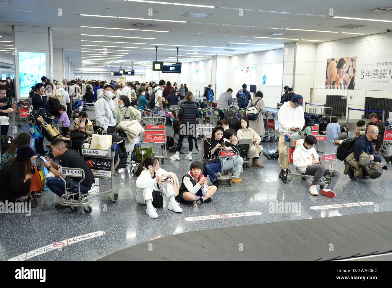 Passengers are stuck after Haneda Airport closed due to a Japan ...