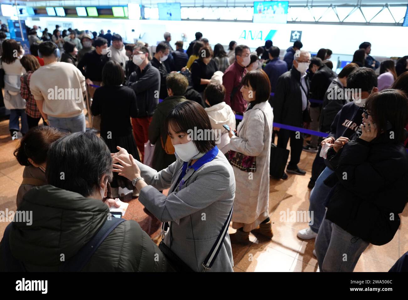 Passengers are stuck after Haneda Airport closed due to a Japan ...