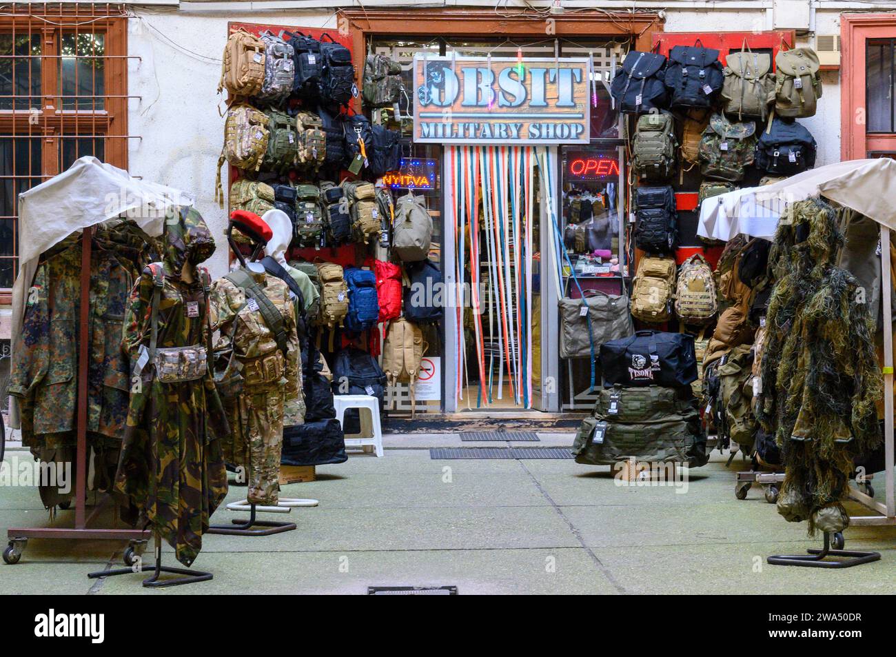 Army surplus hi-res stock photography and images - Alamy