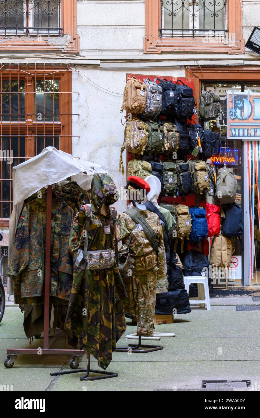 Army surplus hi-res stock photography and images - Alamy