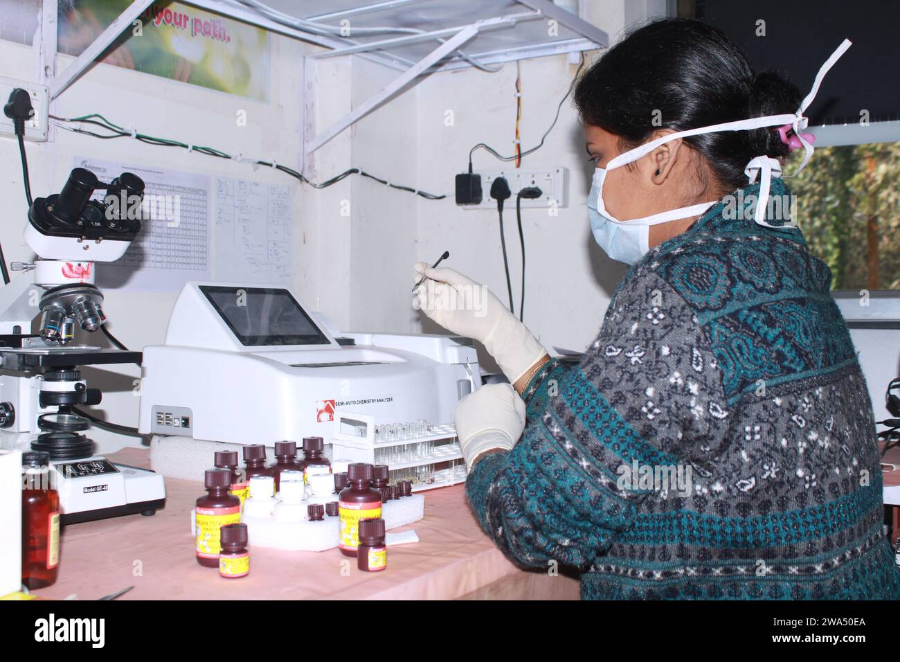 Bioengineering laboratory hi-res stock photography and images - Alamy