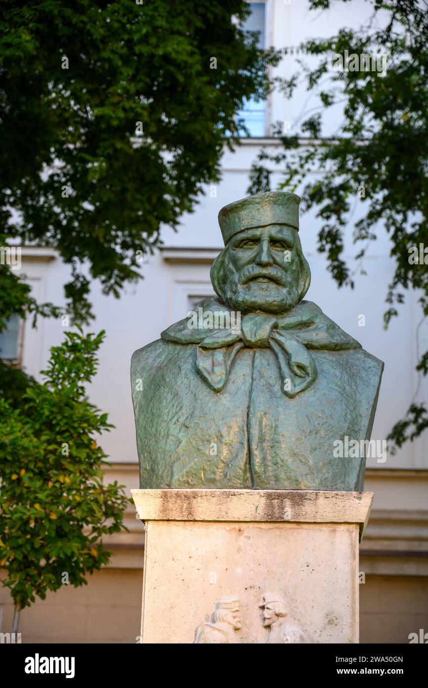 Bust Giuseppe Garibaldi in the grounds surrounding the Hungarian ...