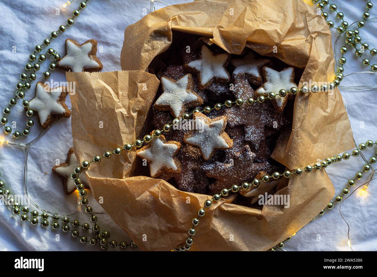 Box garland hi-res stock photography and images - Alamy