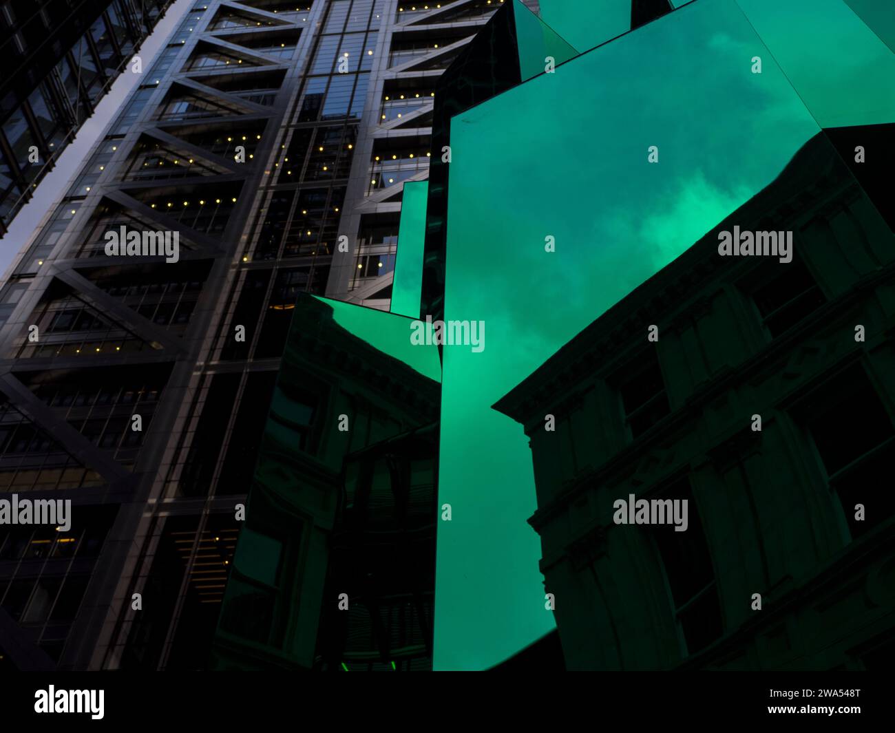 Salesforce Tower, (Heron Tower), and Green Modern Public Art, The City ...