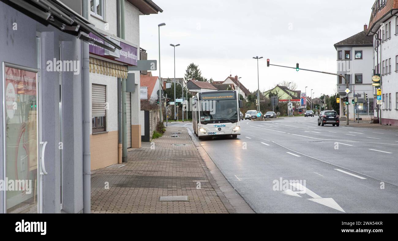 Januar-Arbeiten auf Riedbahn gestartet Die Bahnstrecke zwischen ...