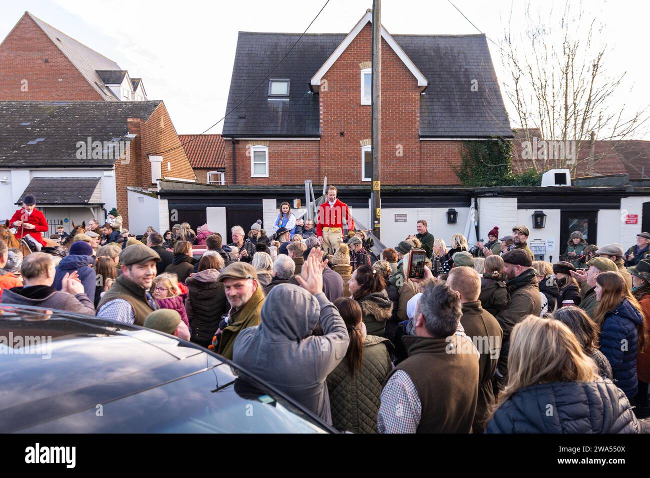 The Puckeridge & Essex Union Hunt paraded their horses through High ...