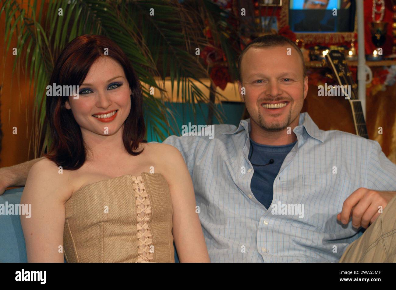 Zu Gast bei der Fernsehsendung tv total die englische Singer ...