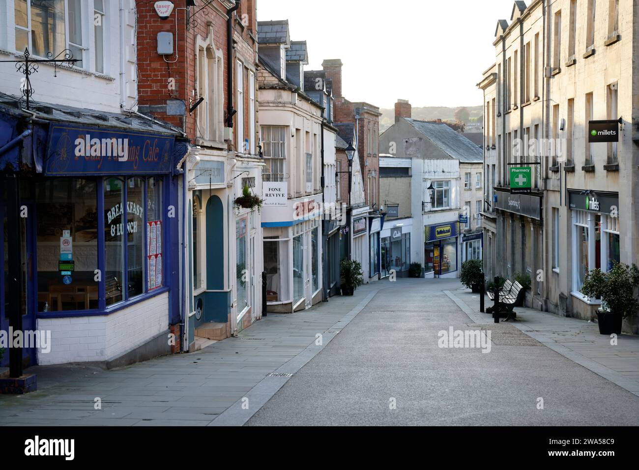 High Street, Stroud, Gloucestershire. - 15 May 2023 Picture by Andrew ...