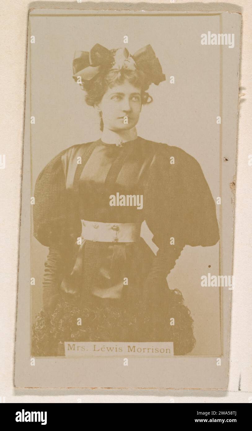 Mrs lewis morrison hi-res stock photography and images - Alamy