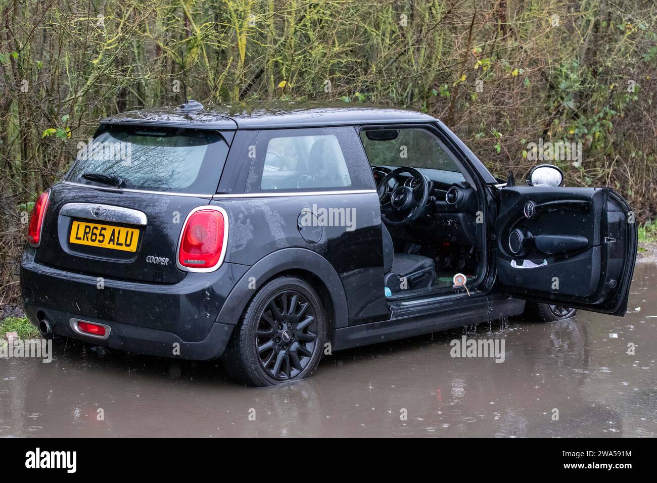 2024 storms hi-res stock photography and images - Alamy