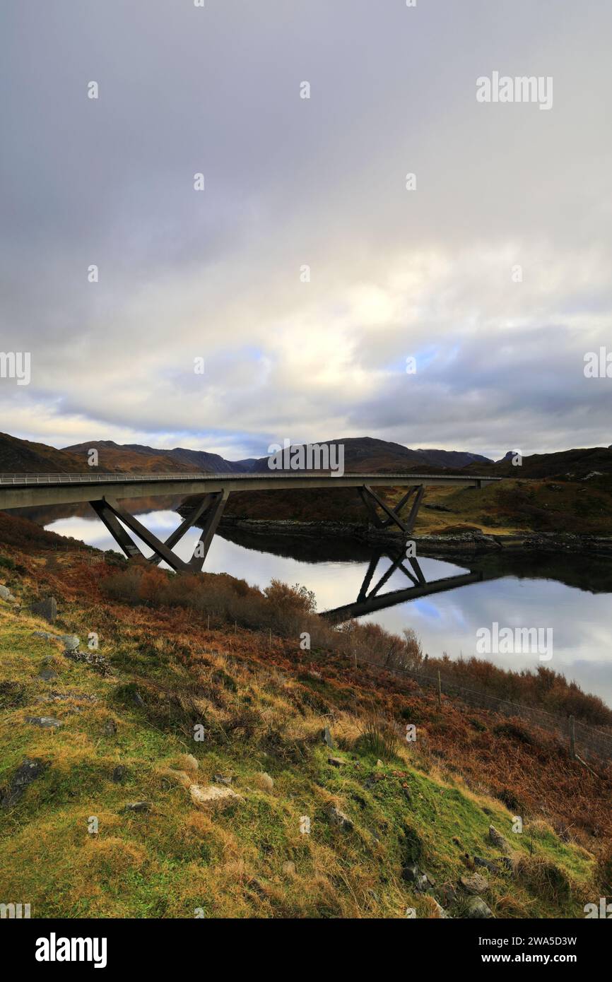 The Kylesku Bridge over Loch a' Chàirn Bhàin, Kylesku village, Scottish ...