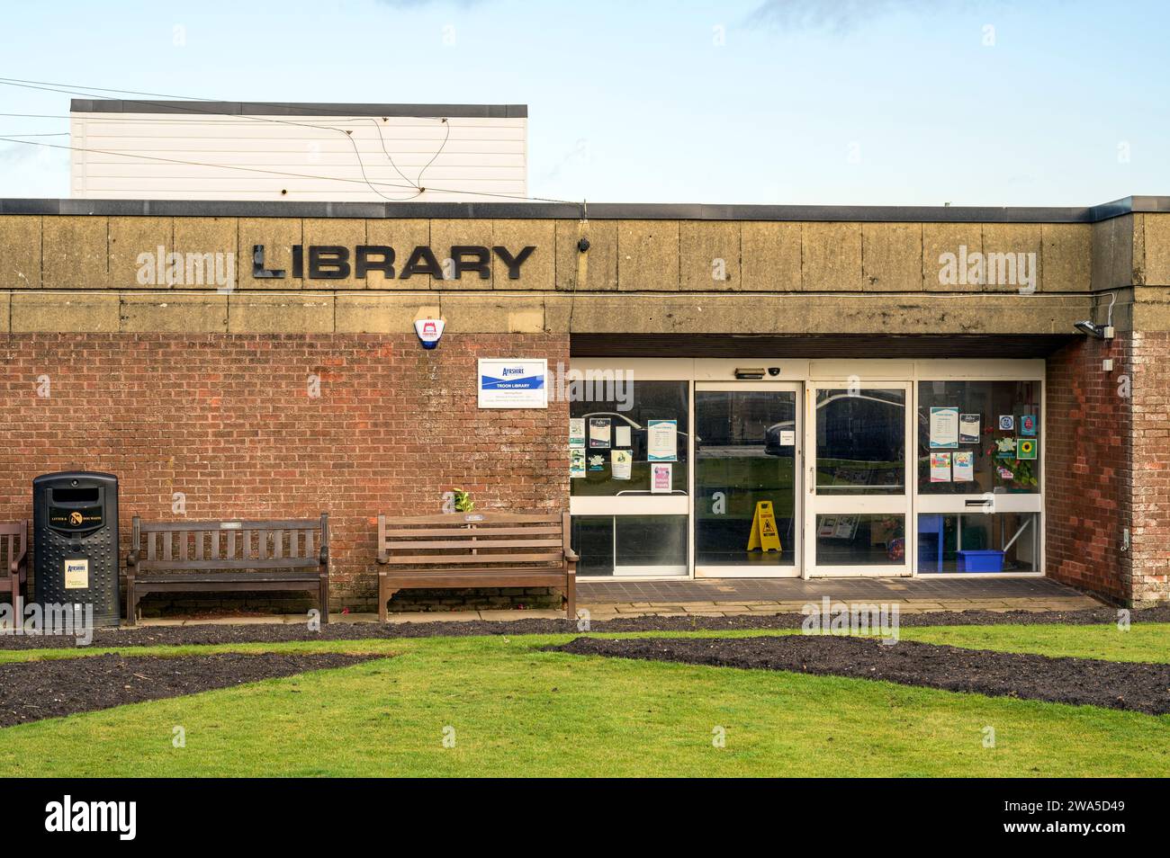 Library services uk hi-res stock photography and images - Alamy