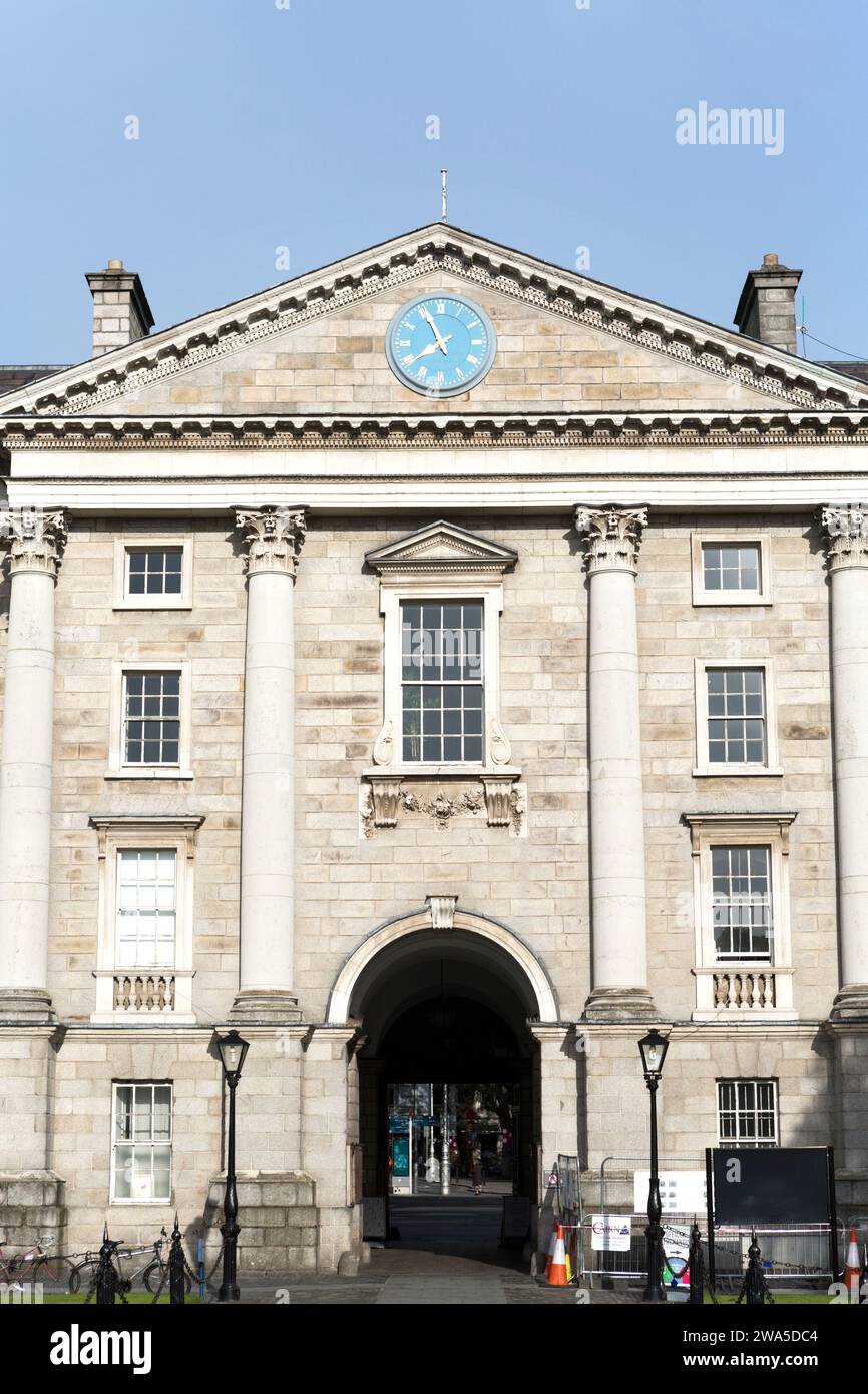 Ireland, Dublin, Regent House - part of Trinity College Stock Photo - Alamy