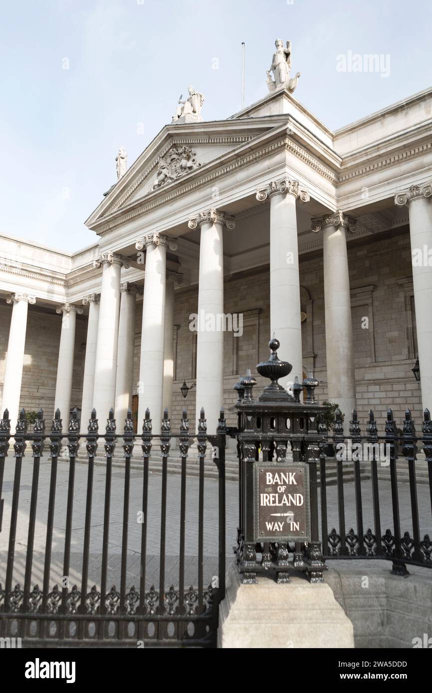 Bank of ireland hi-res stock photography and images - Alamy
