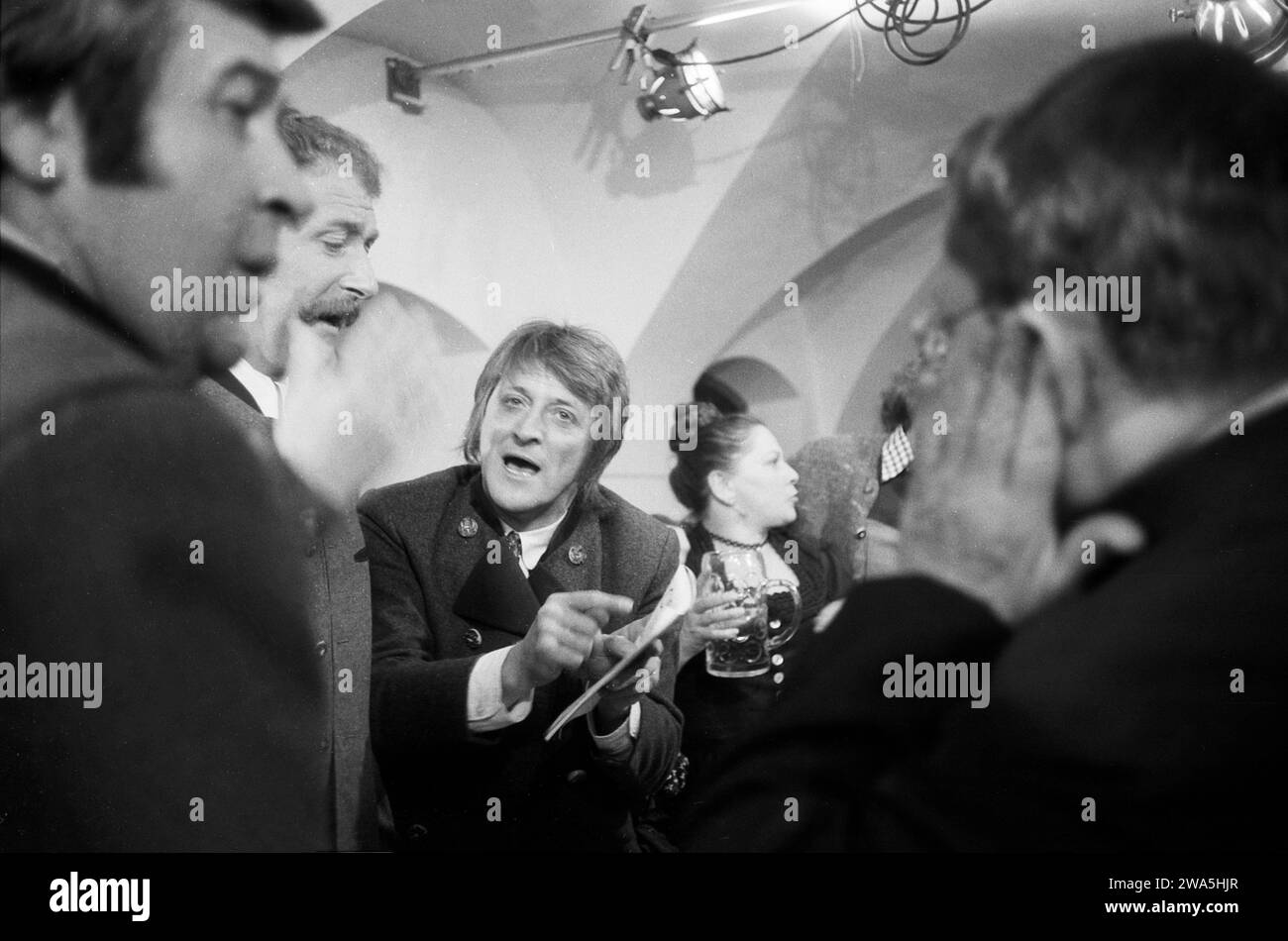 Alpenglüh’n im Dirndlrock, Softsexfilmkomödie, Deutschland 1974, Regie ...