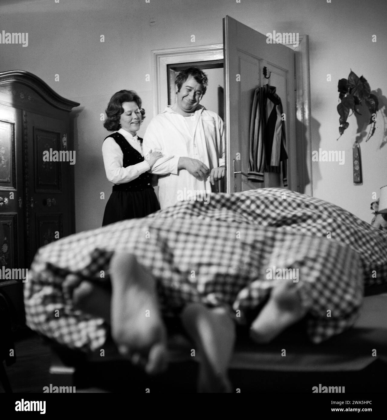 Alpenglüh’n im Dirndlrock, Softsexfilmkomödie, Deutschland 1974, Regie ...