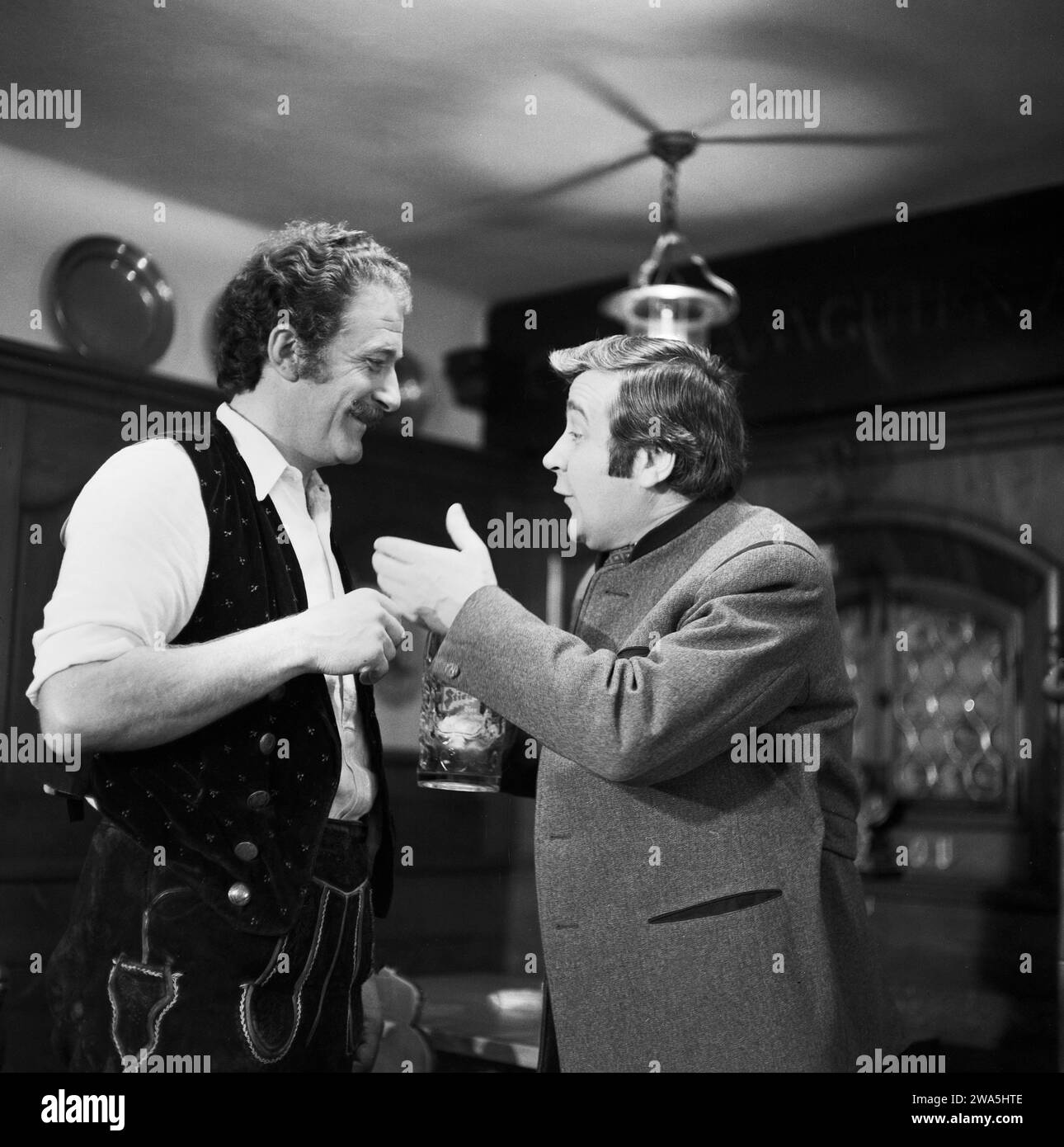 Alpenglüh’n im Dirndlrock, Softsexfilmkomödie, Deutschland 1974, Regie ...