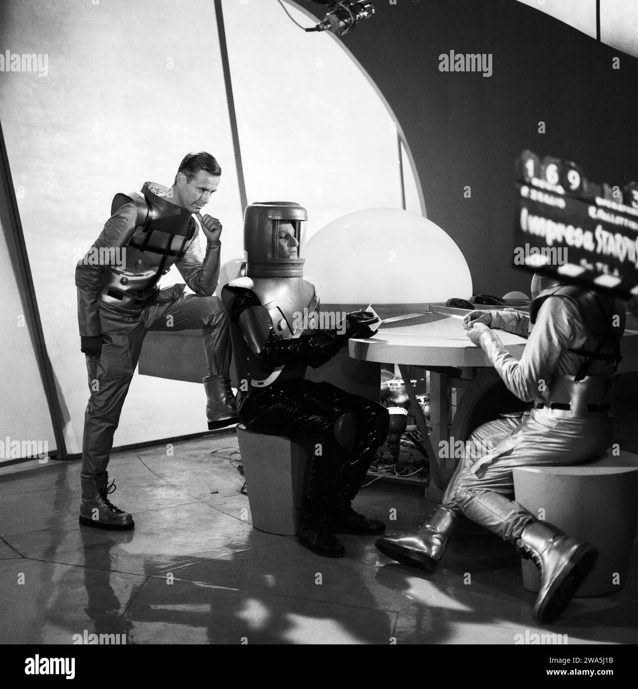 Perry Rhodan - SOS aus dem Weltall, aka Orbita mortal, aka 4-3-2-1 ...