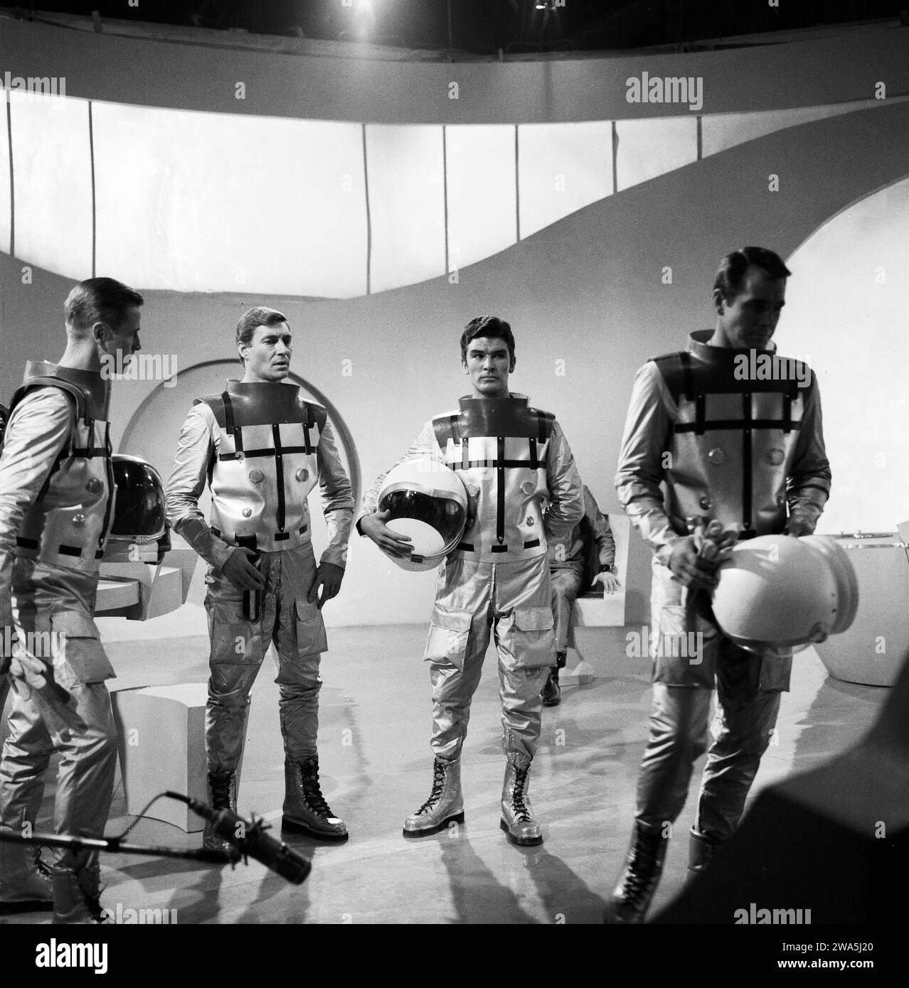 Perry Rhodan - SOS aus dem Weltall, aka Orbita mortal, aka 4-3-2-1 ...