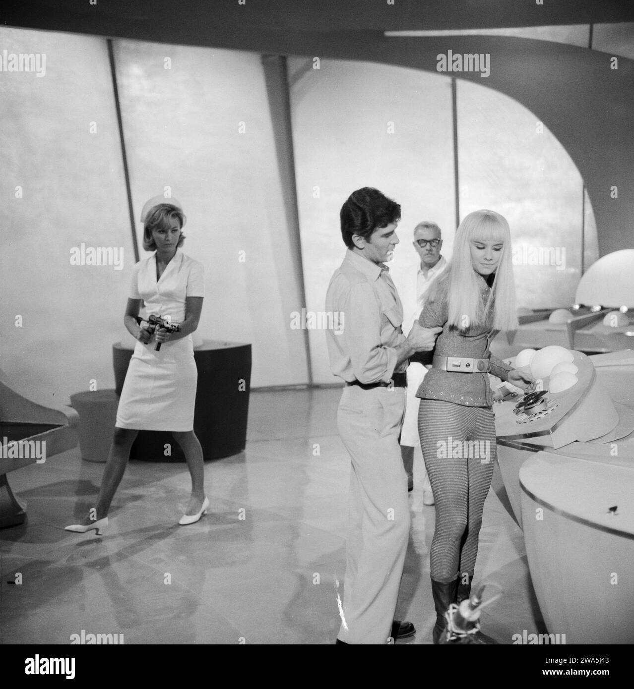 Perry Rhodan - SOS aus dem Weltall, aka Orbita mortal, aka 4-3-2-1 ...