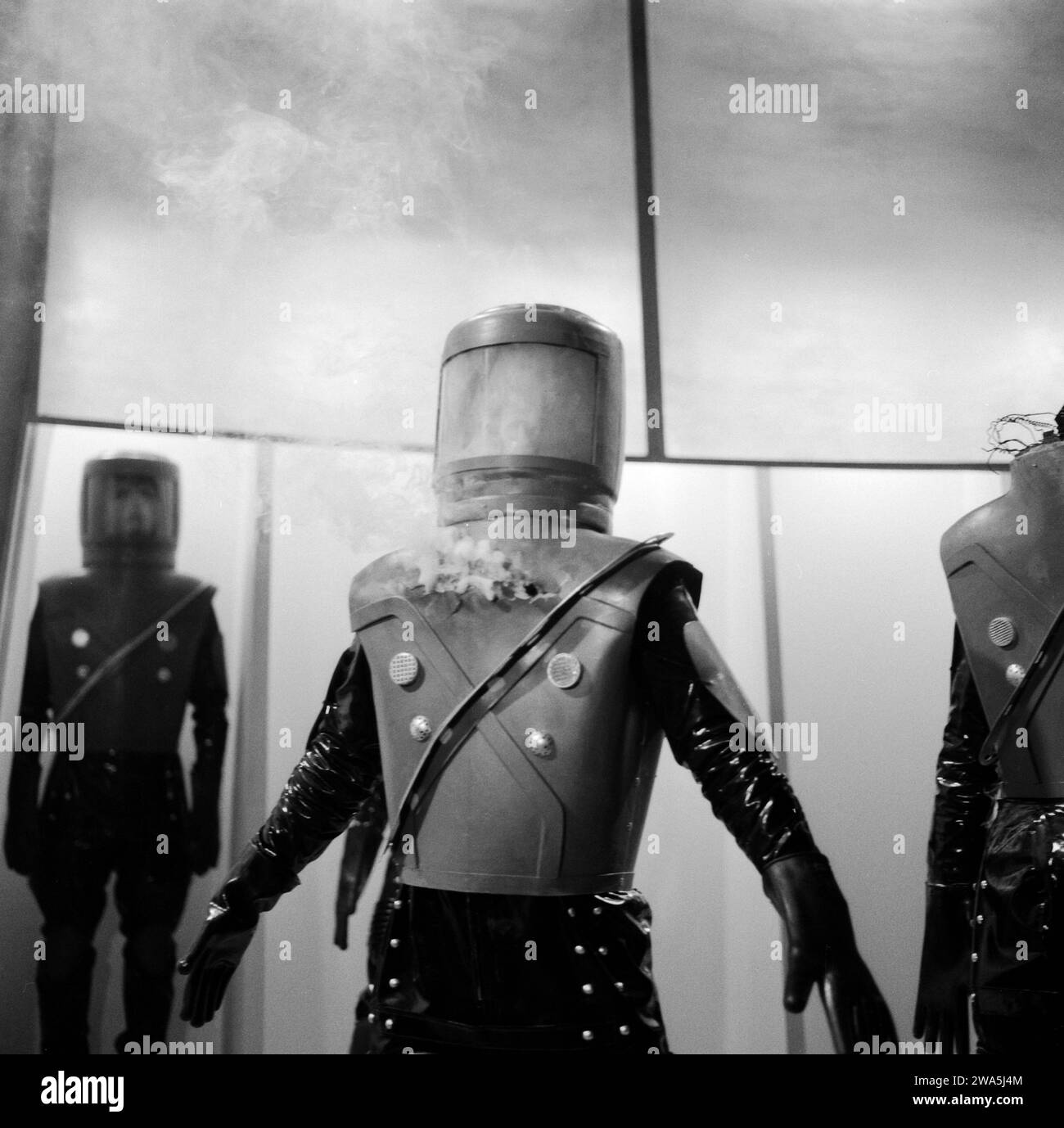 Perry Rhodan - SOS aus dem Weltall, aka Orbita mortal, aka 4-3-2-1 ...