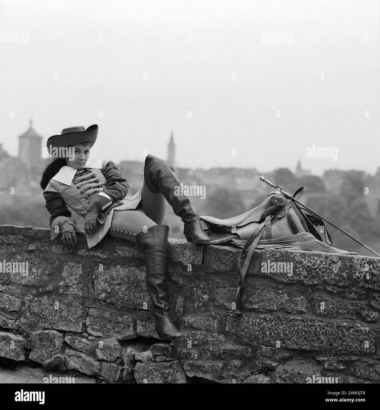 Landsknechtsuniform hi-res stock photography and images - Alamy