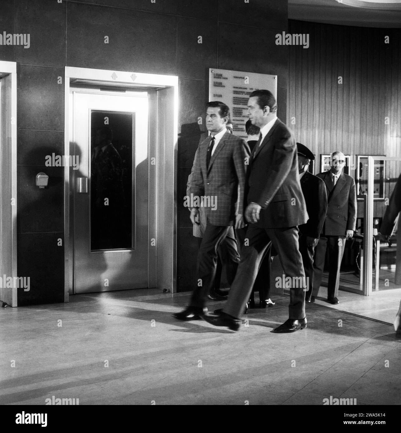 Heftromanvorlage hi-res stock photography and images - Alamy