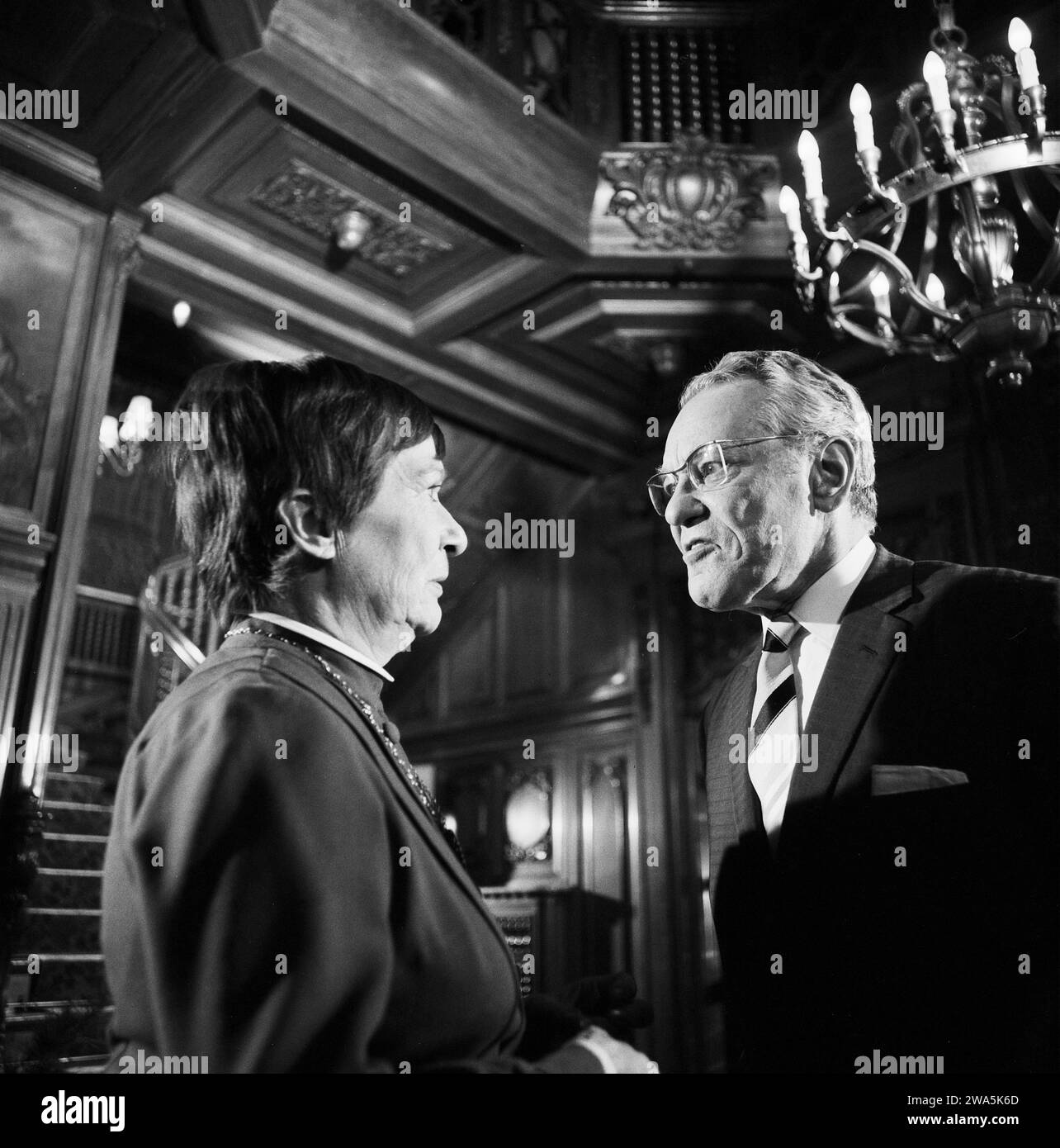 Heftromanvorlage hi-res stock photography and images - Alamy