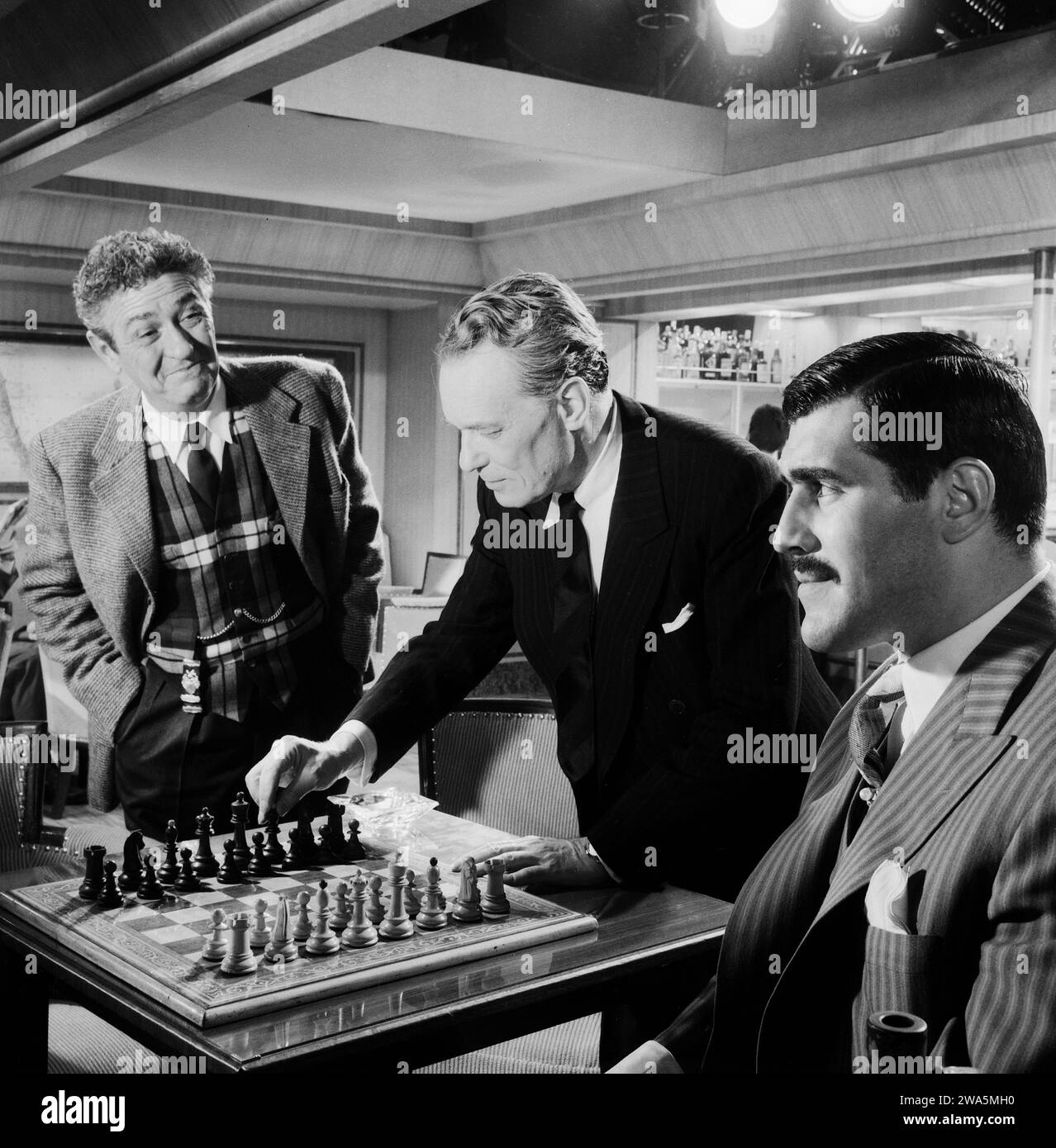 Schachnovelle, aka Brainwashed, Spielfilm nach dem gleichnamigen Roman ...