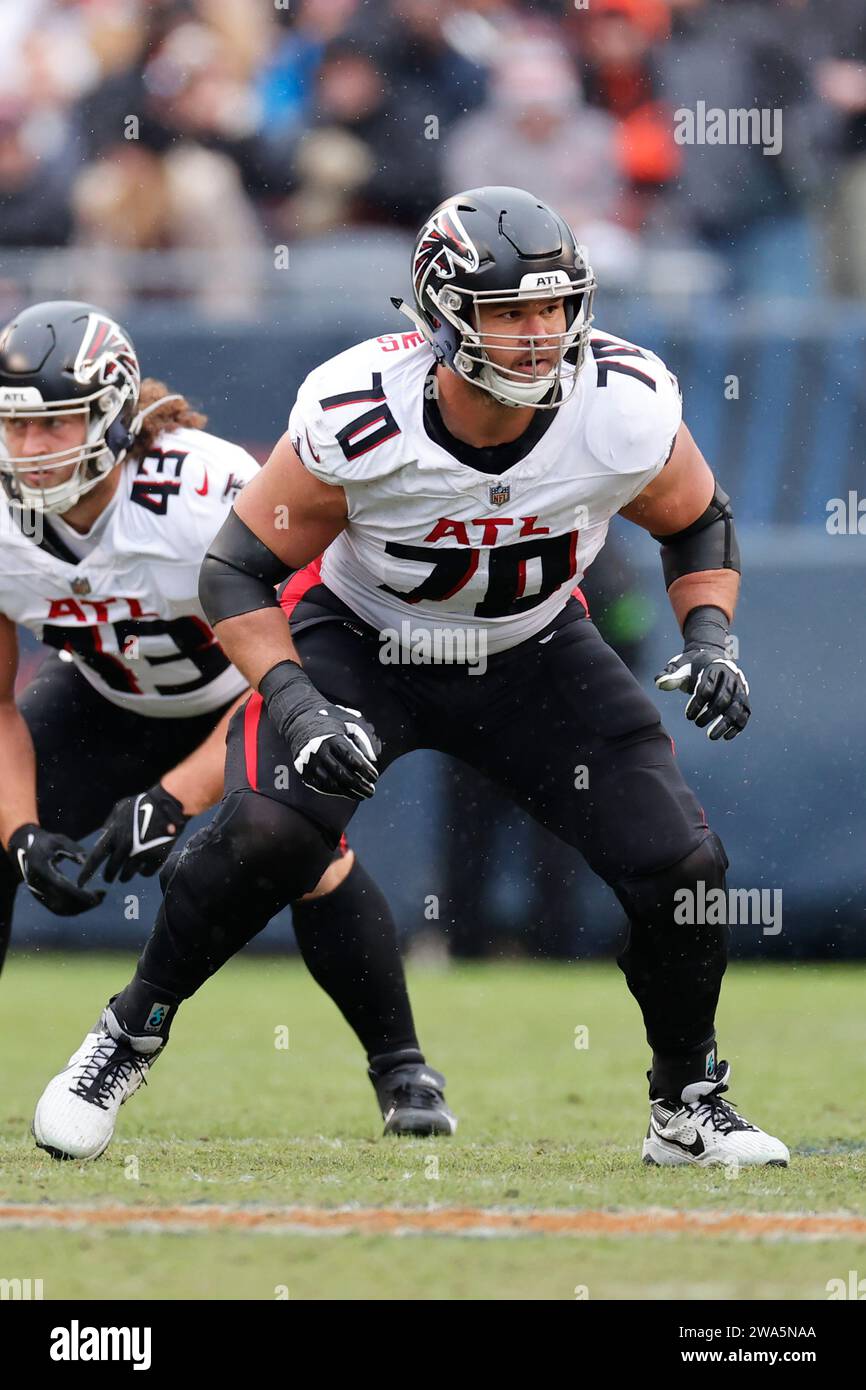 Atlanta Falcons offensive tackle Jake Matthews (70) blocks against the ...