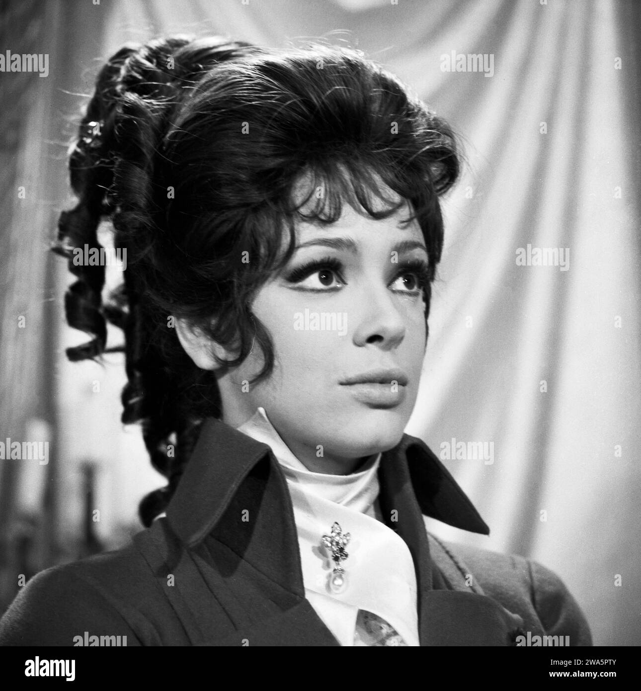 Margaret lee hi-res stock photography and images - Alamy