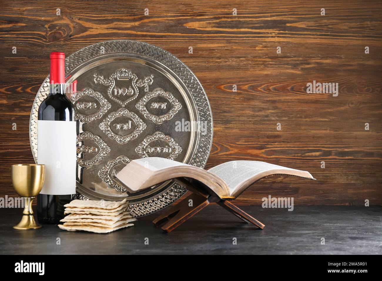 The empty seder table hi-res stock photography and images - Alamy