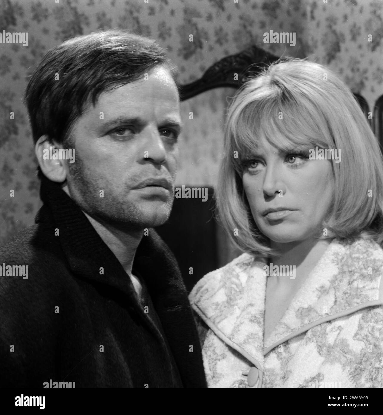 Wartezimmer zum Jenseits, Kriminalfilm nach dem Roman "Mission to Siena ...