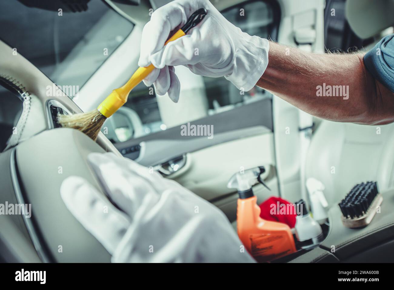 Cleaning dashboard hi-res stock photography and images - Alamy