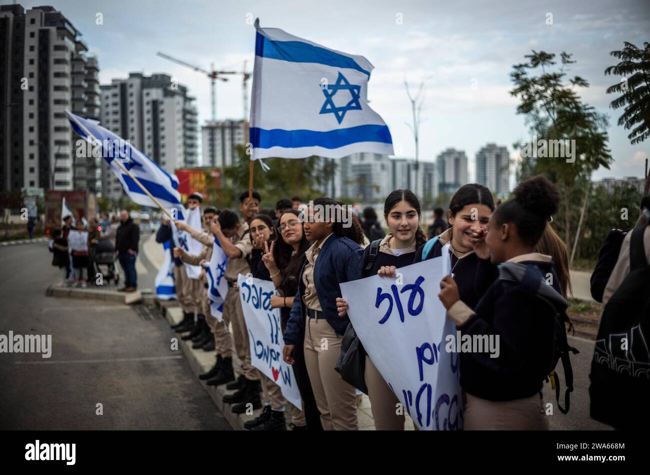 Kiryat Gat, Israel. 02nd Jan, 2024. School kids welcome residence of ... Kiryat Gat, Israel. 02nd Jan, 2024. School kids welcome residence of ...