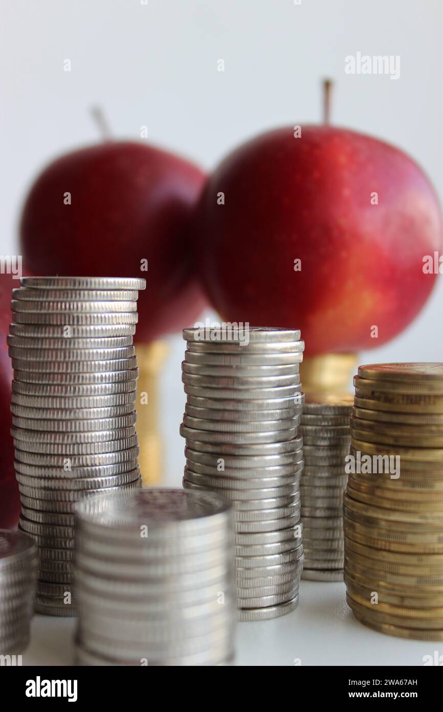 Fruit and coins hi-res stock photography and images - Alamy