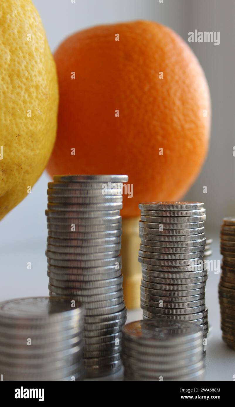 Savings columns coins piles hi-res stock photography and images - Alamy
