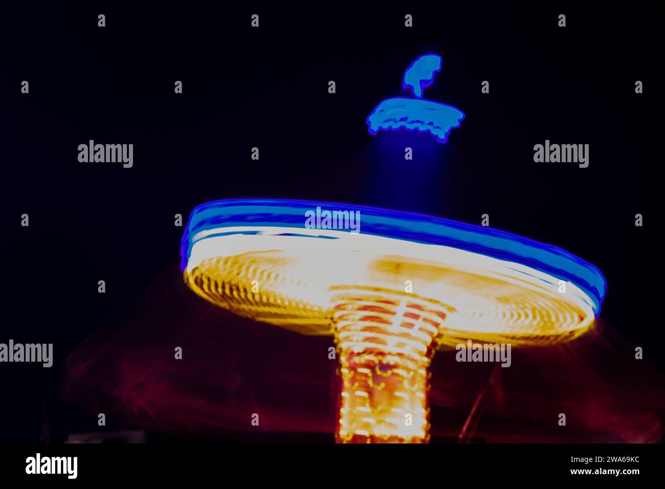 fairground ride at abingdon fireworks show Stock Photo - Alamy