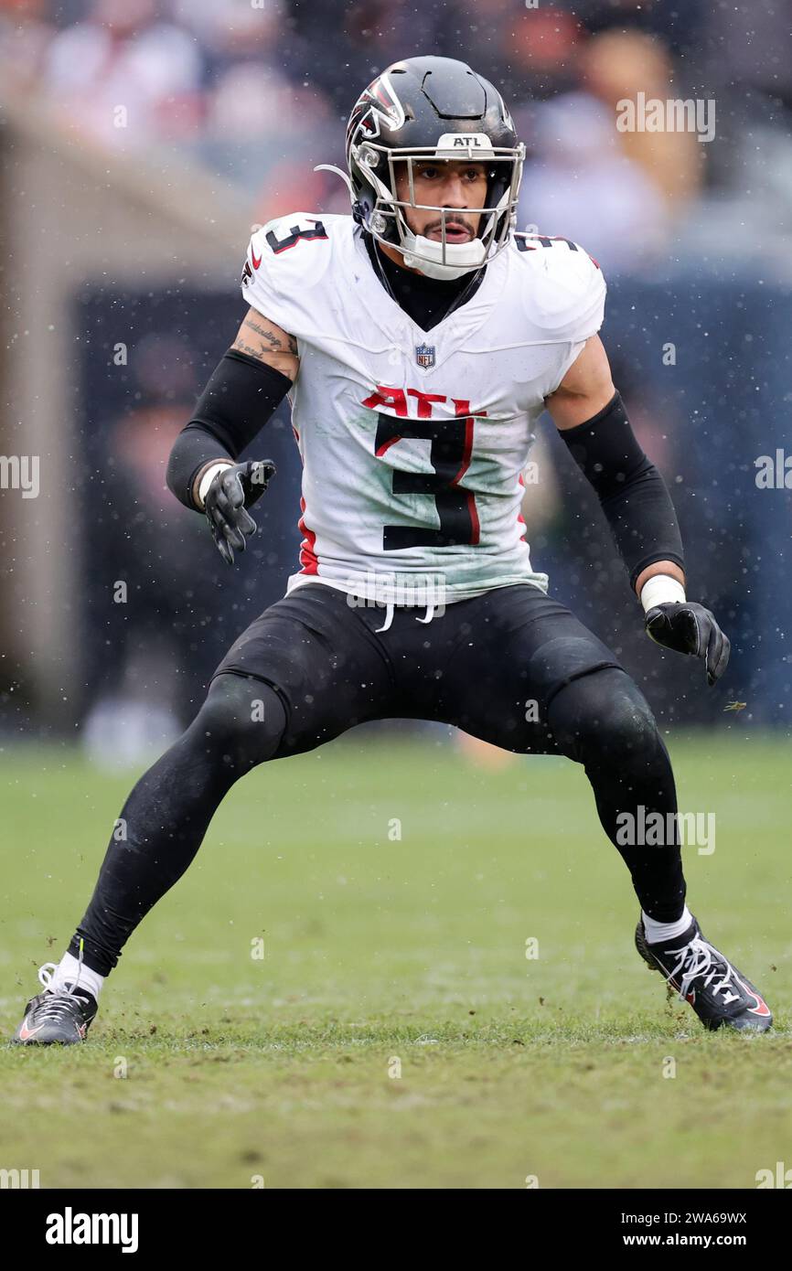 Atlanta Falcons safety Jessie Bates III (3) runs on the field during ...