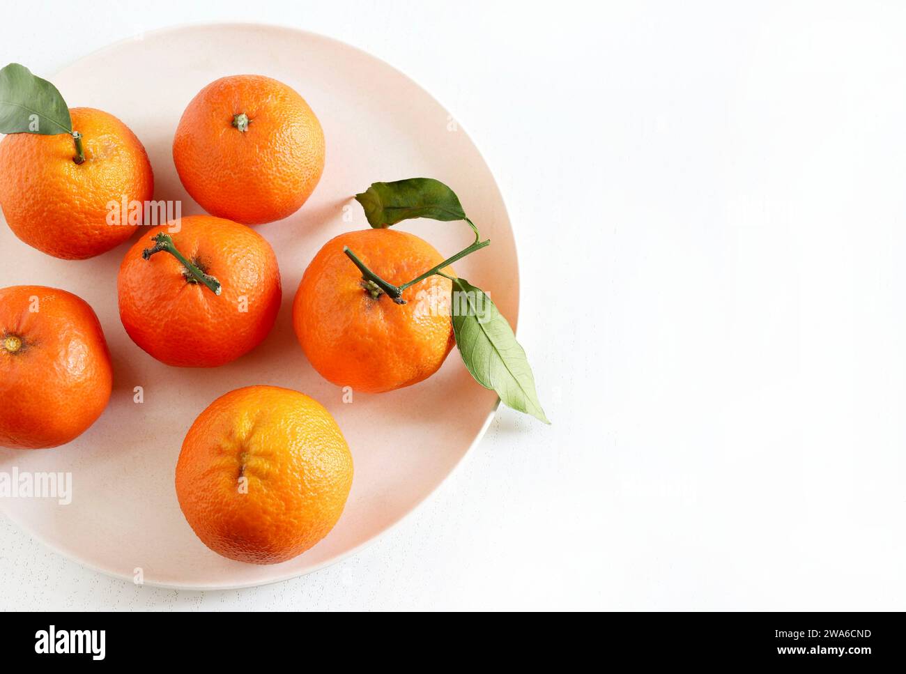 Group of fresh mandarines isolated on white background. Fresh tangerine ...