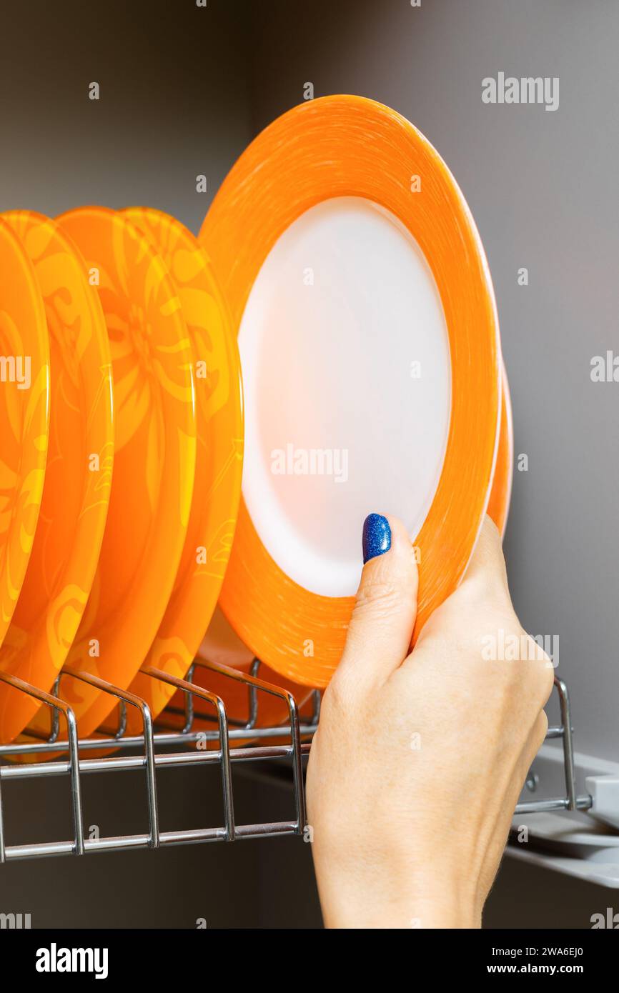 Plate dryer hi-res stock photography and images - Alamy