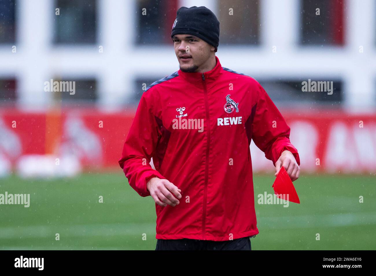 Max Finkgr?fe (1. FC K?ln, #35). Trainingsauftakt des 1. FC K?ln, am 02.01.2024, Geissbockheim ...