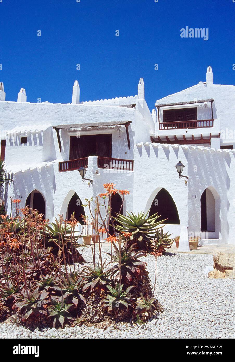 Arquitectura tradicional menorca hi-res stock photography and images ...