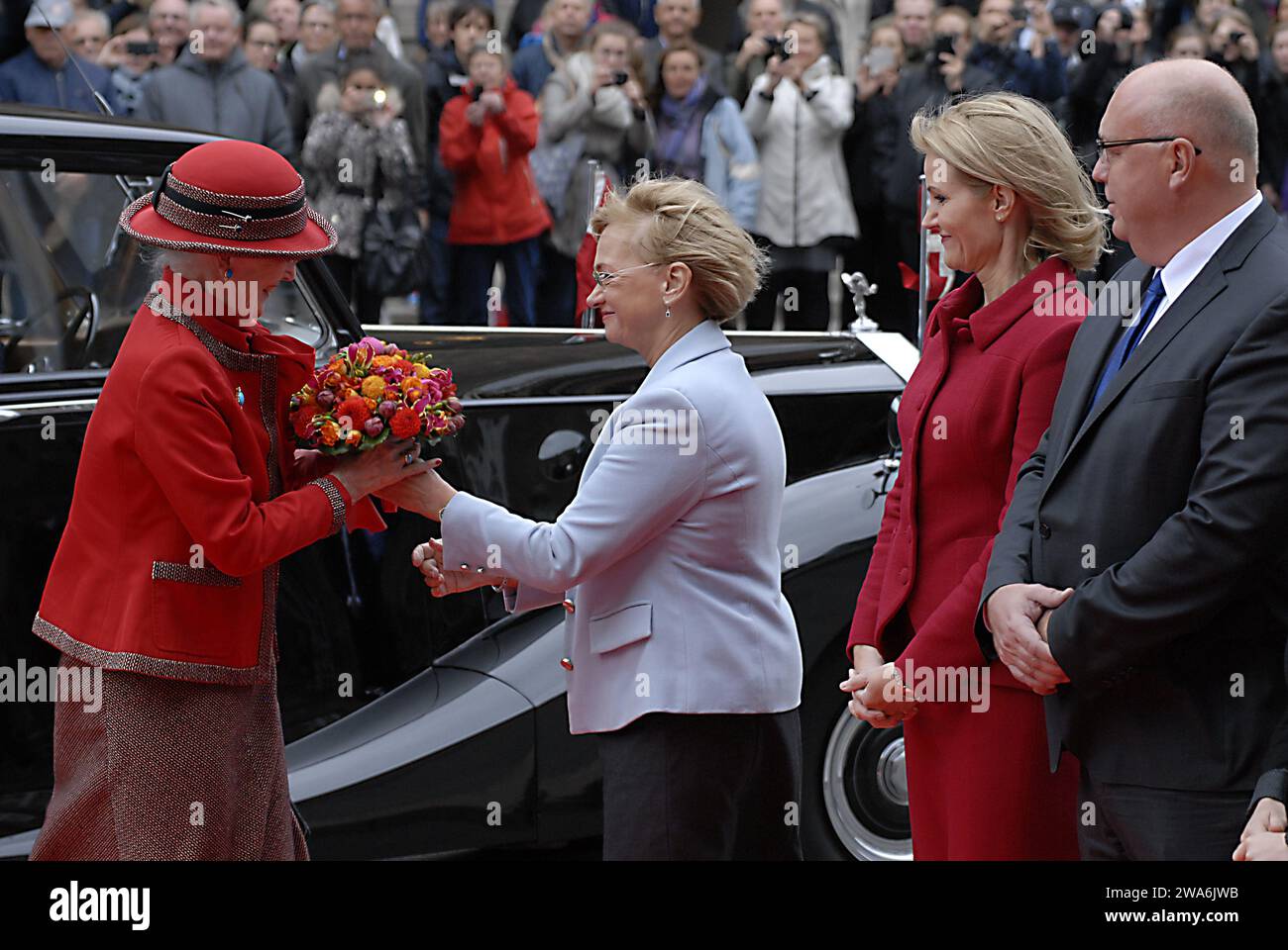 Princess mary of denmark red dress hi-res stock photography and images ...