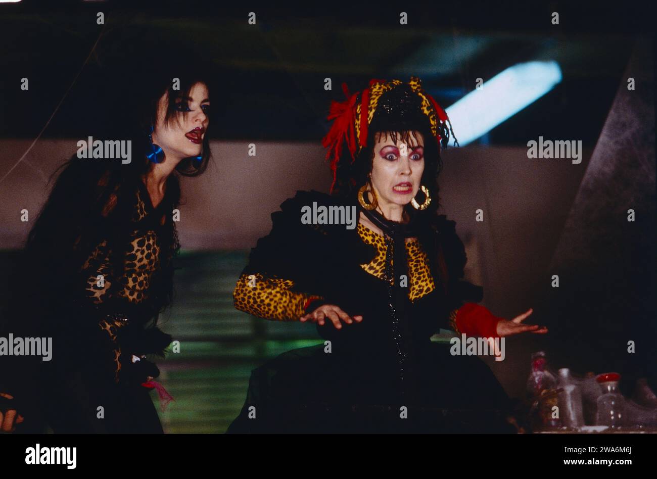 Punk und New Wave Sängerin Nina Hagen, bei einem Auftritt mit der ...