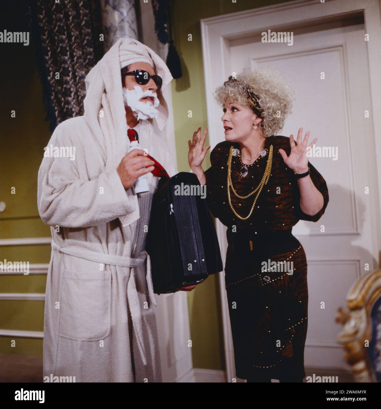 Dinner zu Viert, ZDF Fernsehfilm, Deutschland, 1990, Szene: Volker ...