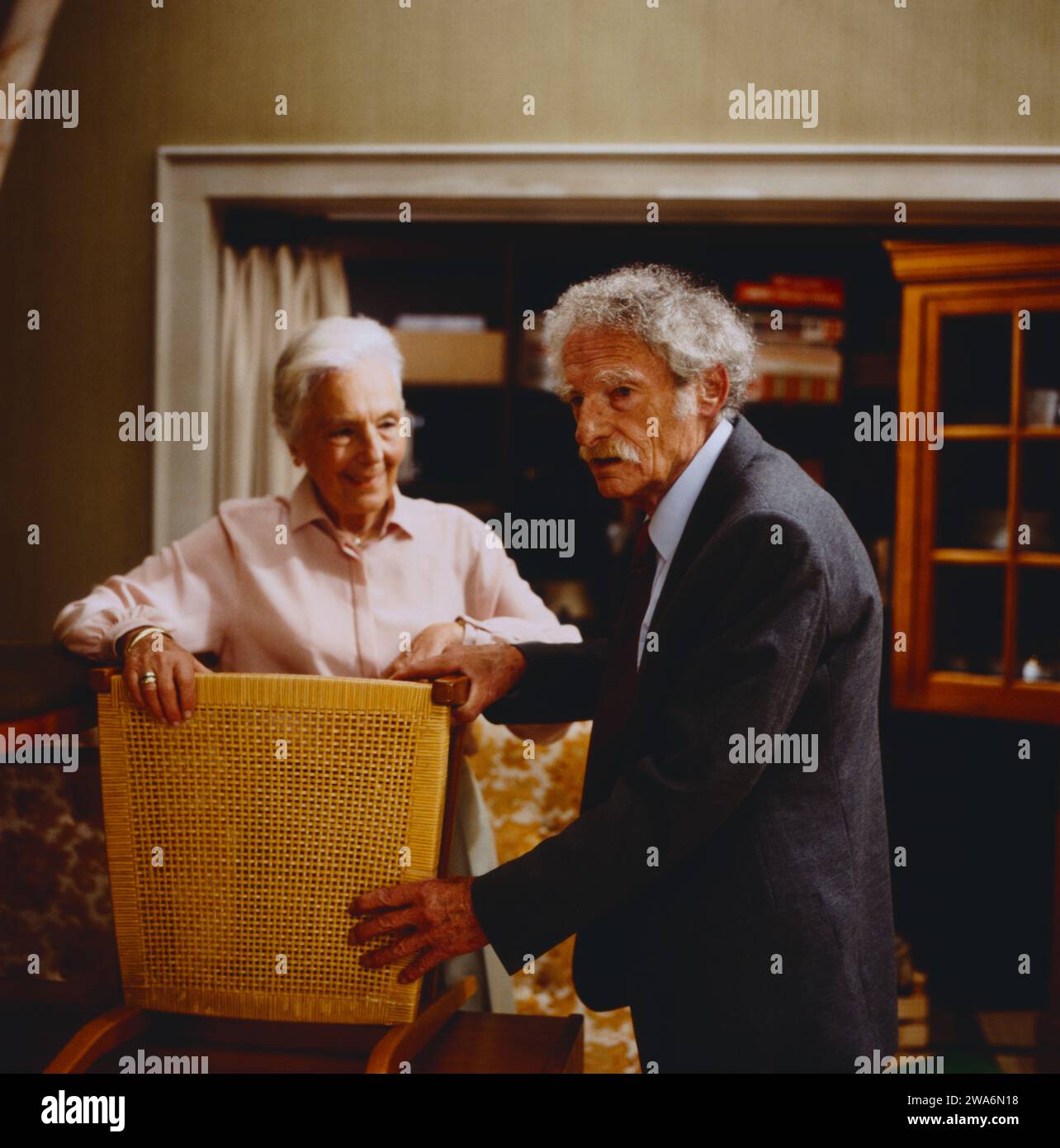 Zdf haus hi-res stock photography and images - Alamy